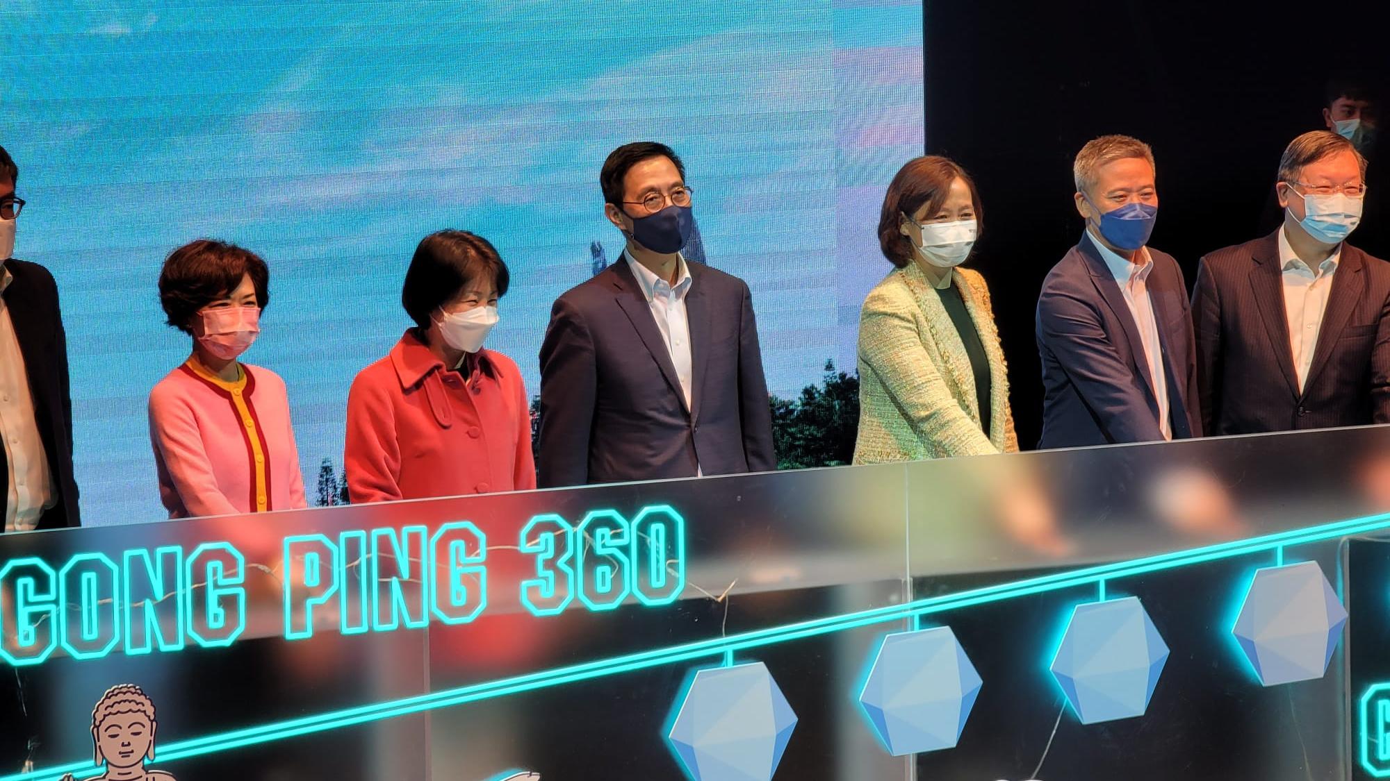 昂坪360冀推包車廂可直播表演 楊潤雄：周邊山徑已完成改善 | am730